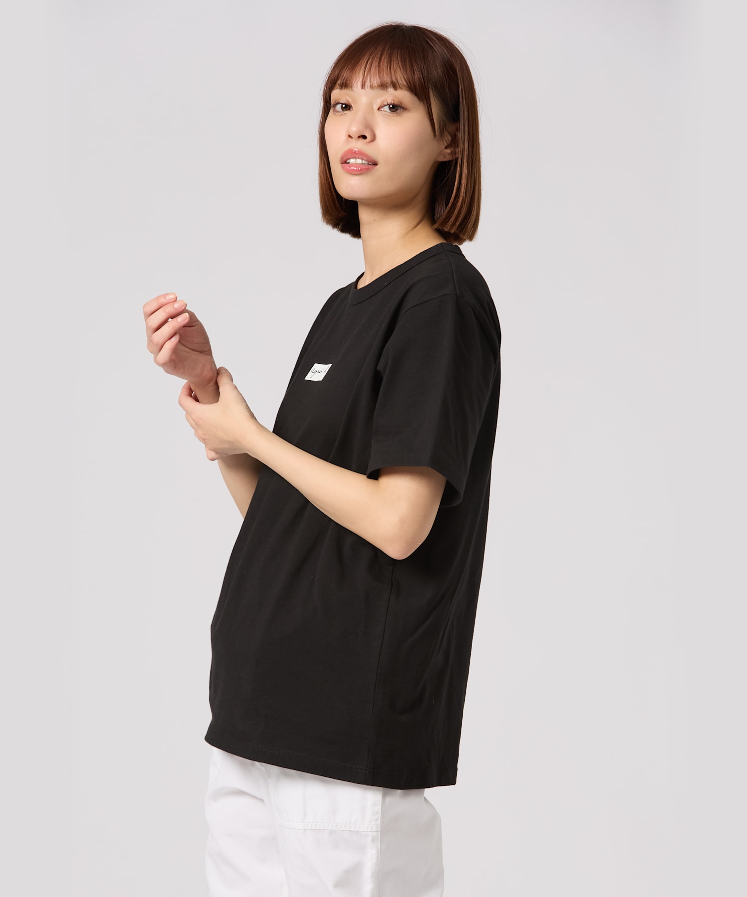 【ユニセックス】SEQ8 TS ボックスロゴTシャツ ｜agnès b. FEMME（ファム）｜アニエスベー公式オンラインブティック
