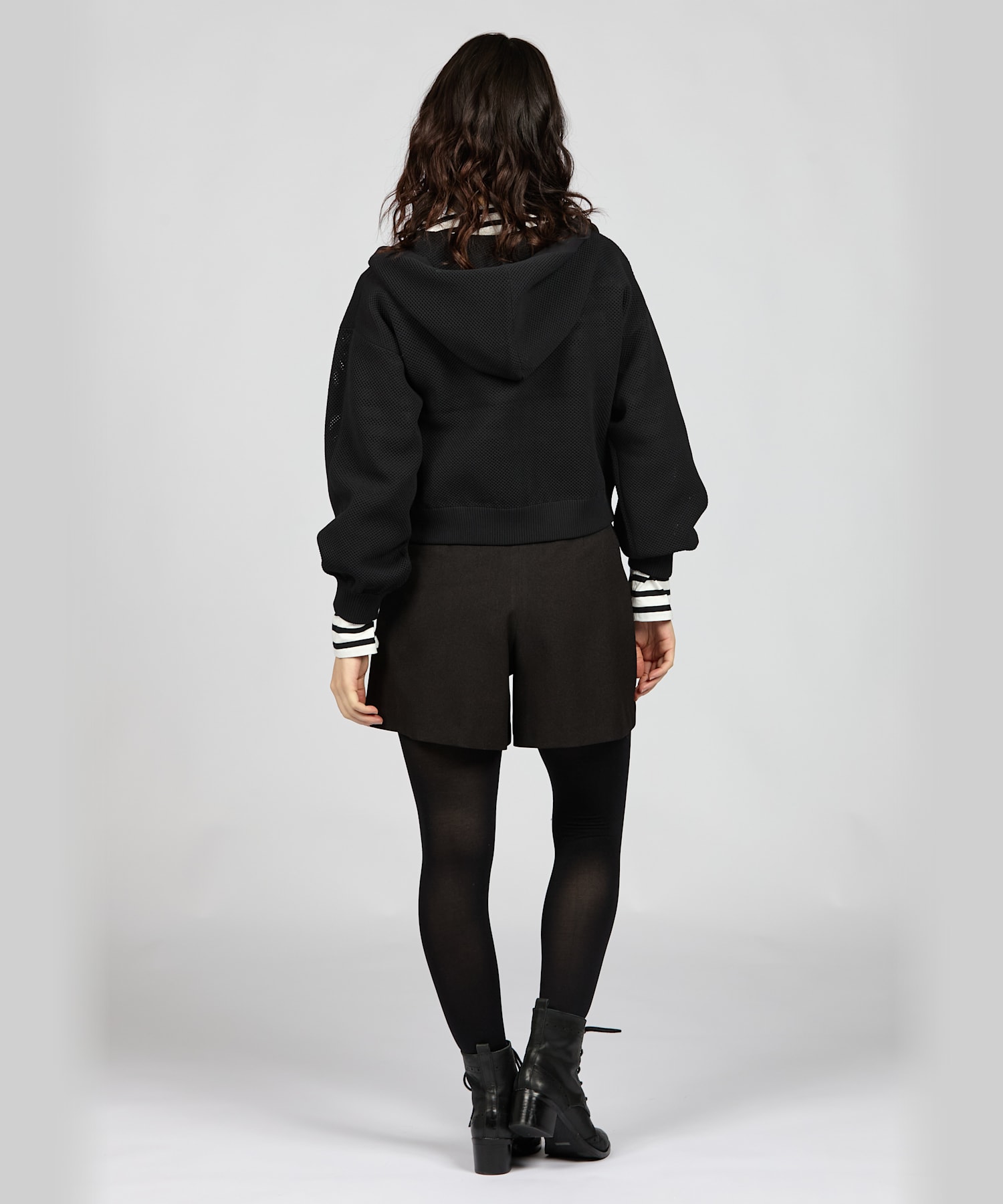 WS91 HOODIE メッシュミニフーディ ｜To b. by agnès b.（トゥービー バイ アニエスベー）｜アニエスベー公式オンラインブティック